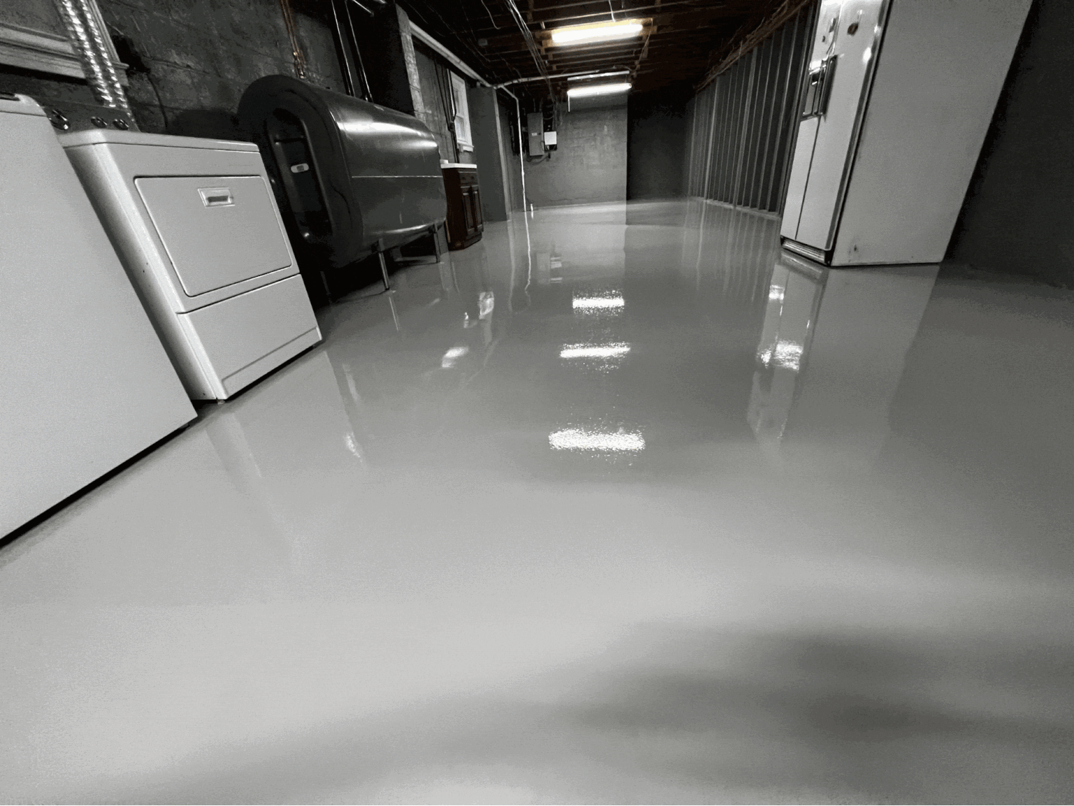 Solid color epoxy floor coatings